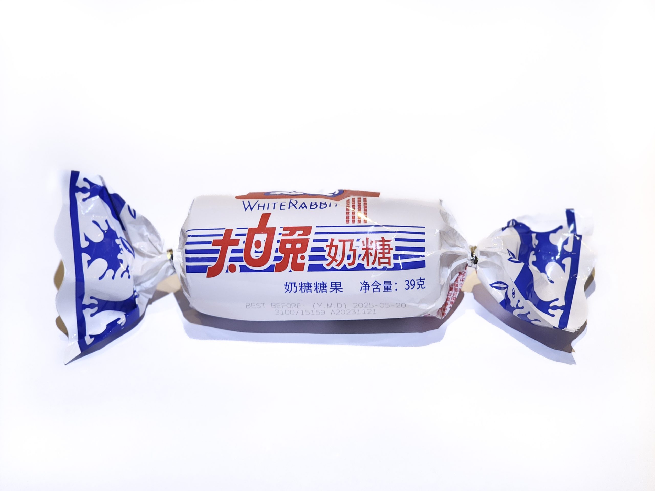 White Rabbit Creamy Candy – Classic Candy-Shaped Pack (39g)